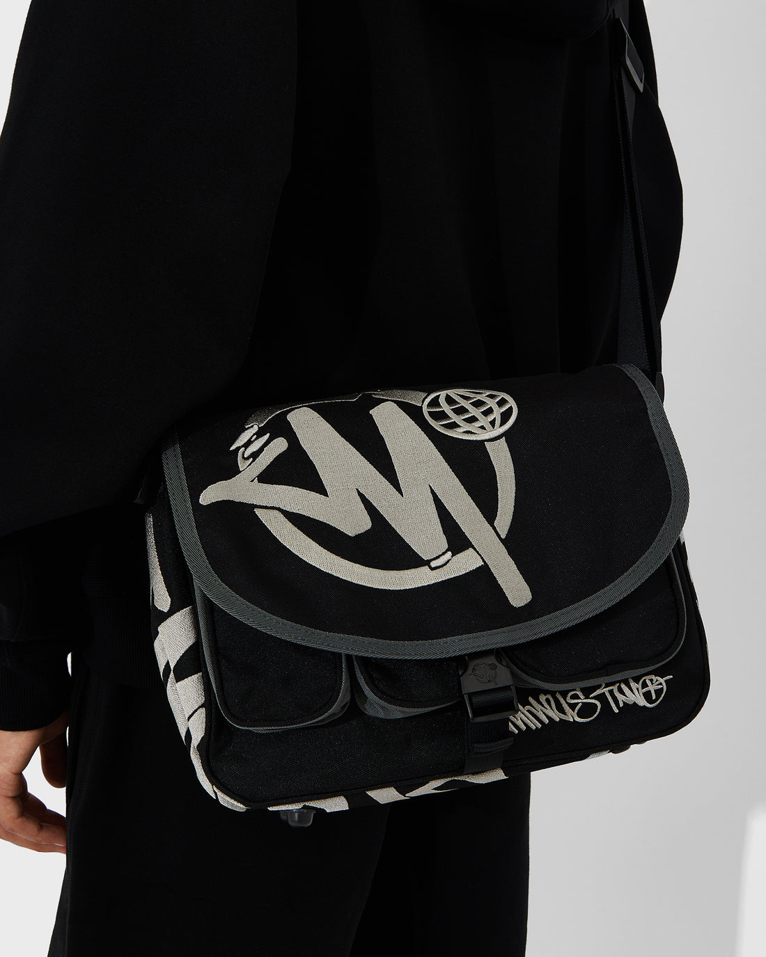 Graff Logo Bag | 3 Pen Holders Graff Logo Bag | Minus Twø